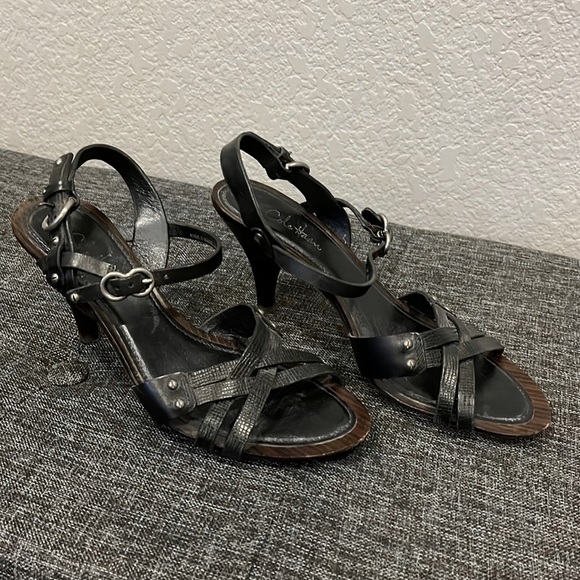 Cole Haan | Shoes | Cole Haan 6 Beautiful Heels Black And Brown Gently ...